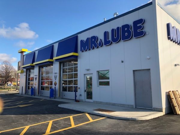Steel Shops - Mr. Lube | Global Steel Buildings Canada